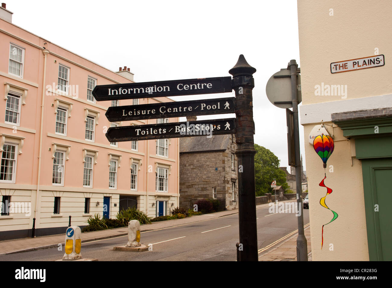 Totnes sign hi-res stock photography and images - Alamy