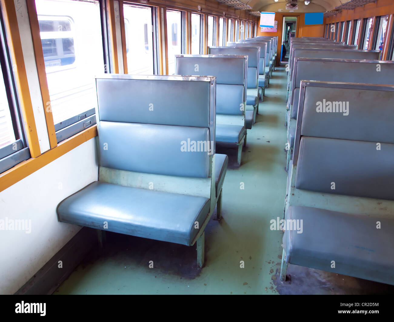 Passenger carriage train hi-res stock photography and images - Alamy