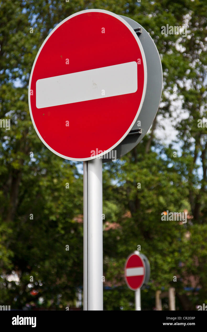 No entry, do not enter, signs Stock Photo - Alamy