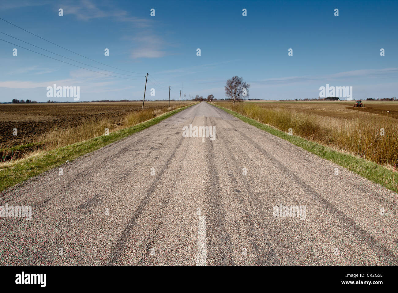 empty rural road in countryside Stock Photo - Alamy