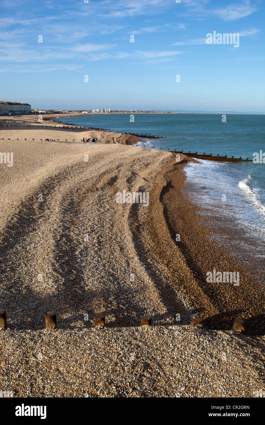 Shingle coastline hi-res stock photography and images - Alamy