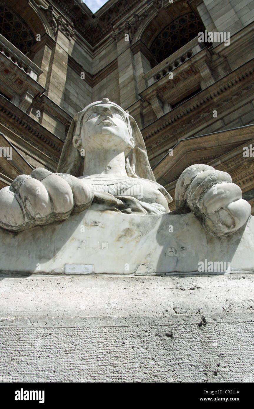 The Sphinx statue outside the Hungarian State Opera House (Hungarian ...