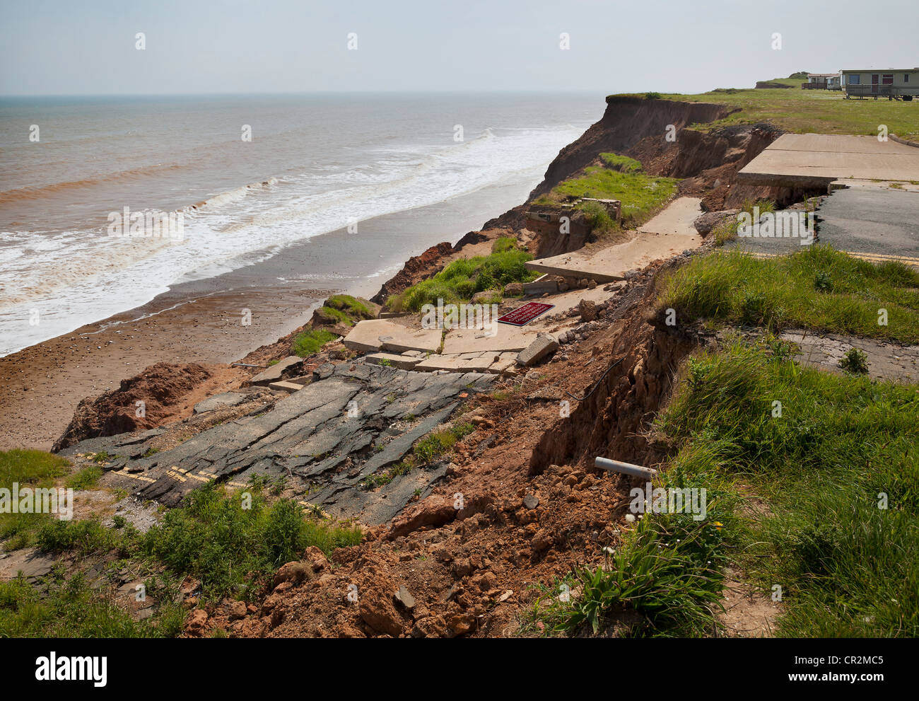 Cliffs collapsing hi-res stock photography and images - Alamy