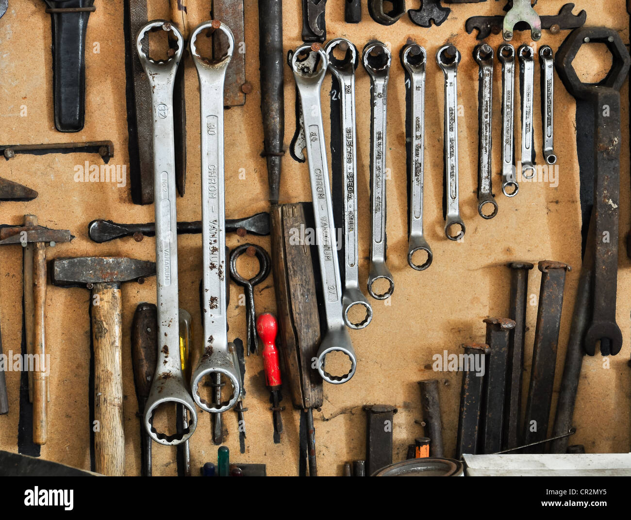 Organized garage hi-res stock photography and images - Alamy