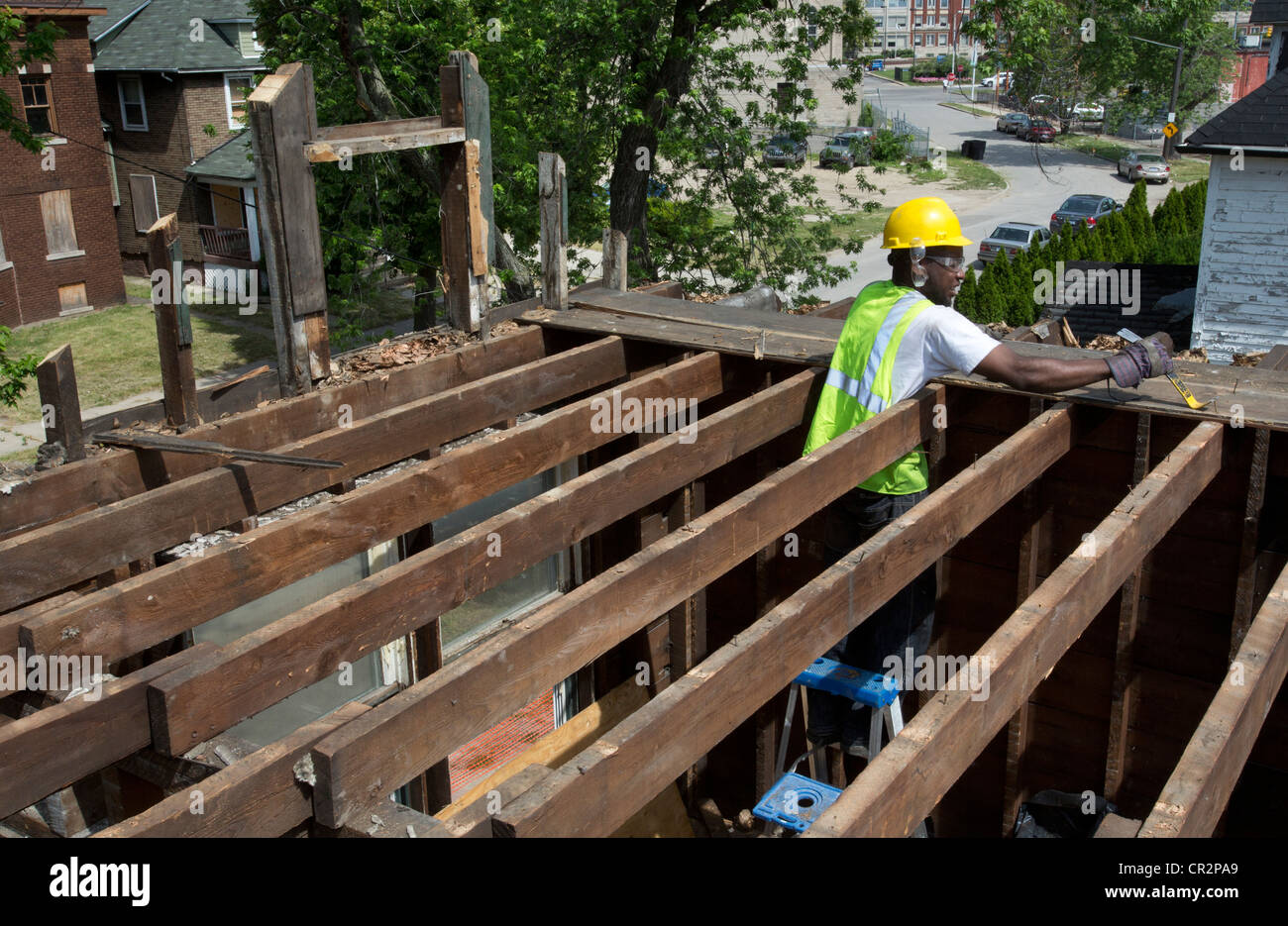 Building from reclaimed materials hi-res stock photography and images ...