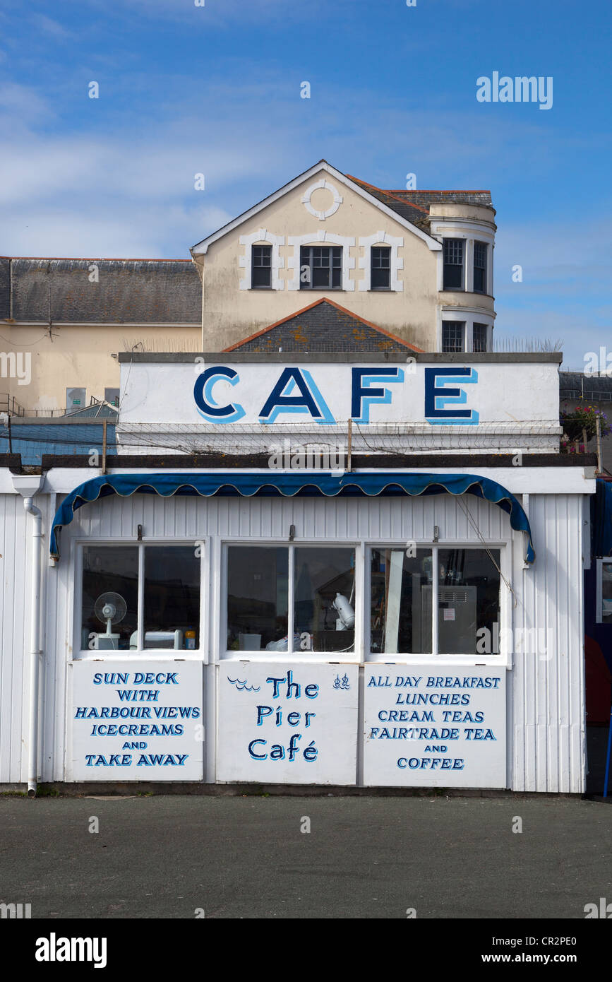 The pier cafe hi-res stock photography and images - Alamy
