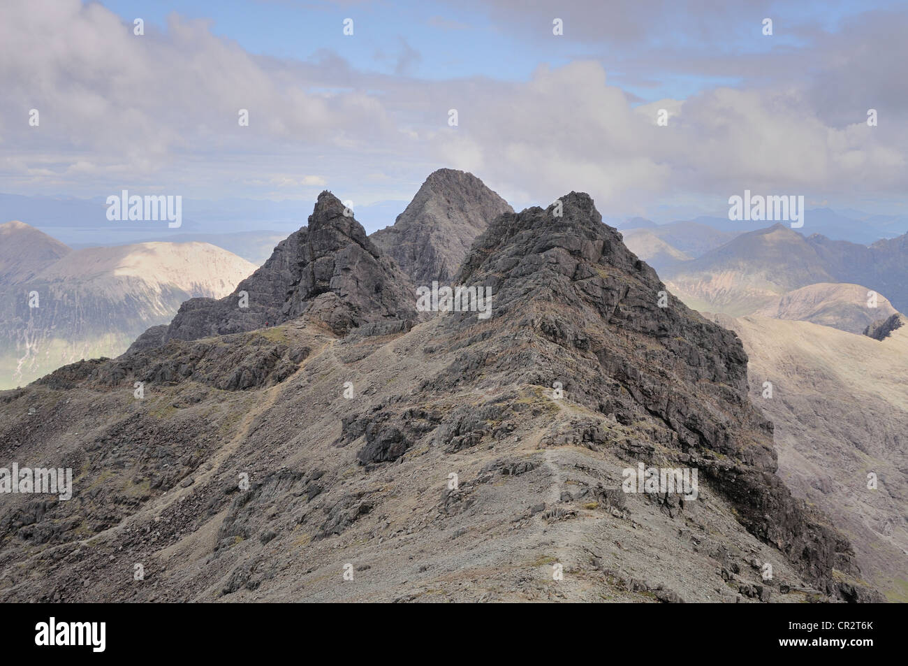 View from Bruach na Frithe towards Sgurr a Fionn Choire, Am Basteir and ...