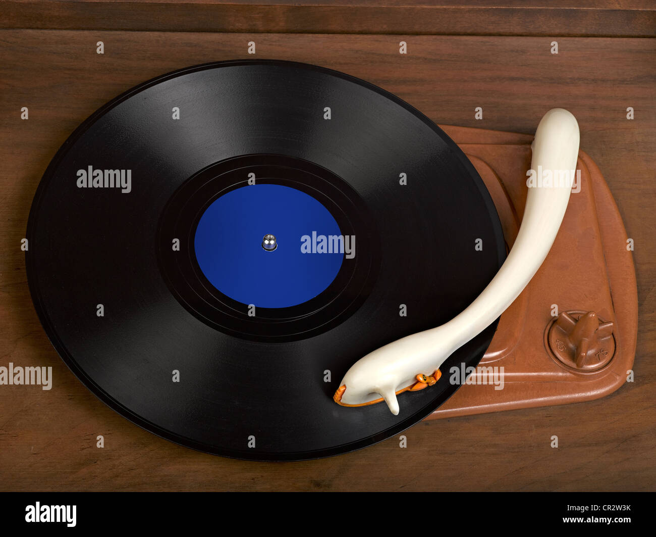 Vintage radio-gramophone with a gramophone record Stock Photo - Alamy