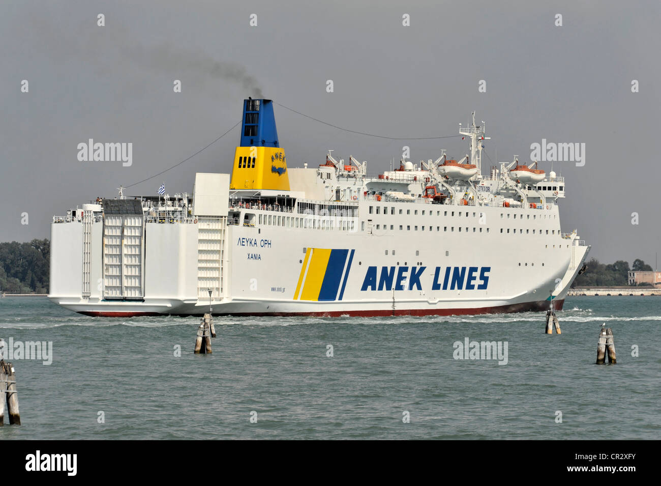 Ferry, Anek Lines Lefka Ori, 192m, 1, 500 passengers, built in 1992 ...