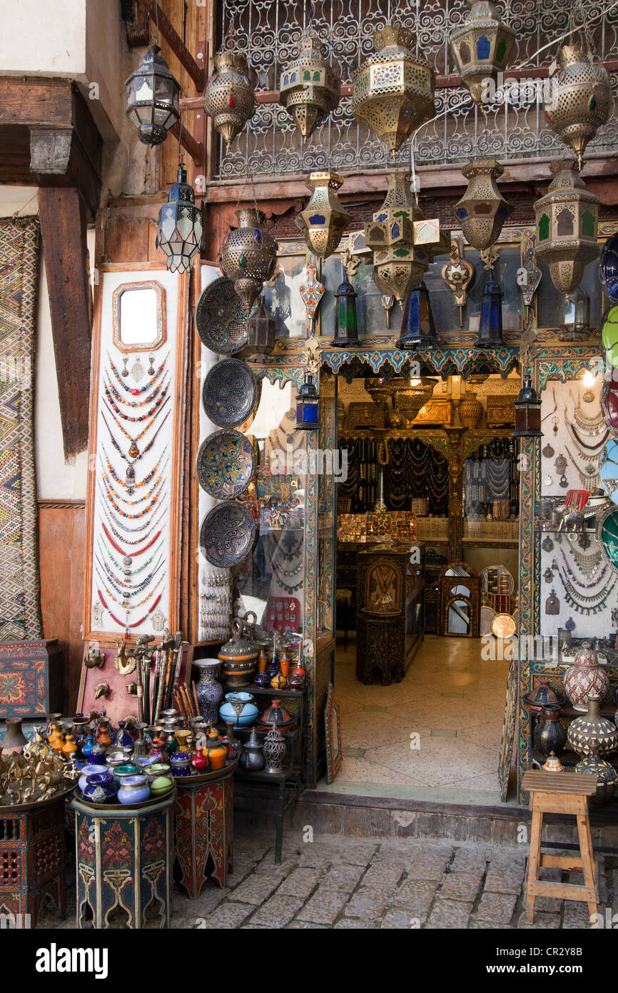 Store with lanterns, decorations and jewellery, Fes or Fez in Morocco ...