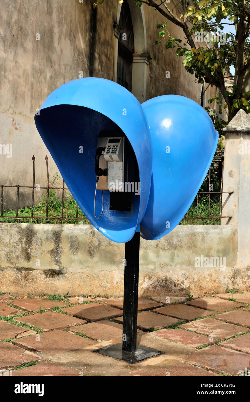 Public telephone booth hi-res stock photography and images - Alamy