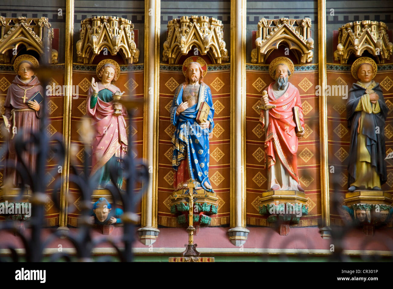 France, Haute Vienne, Limoges, St Etienne Cathedral, statues Stock ...