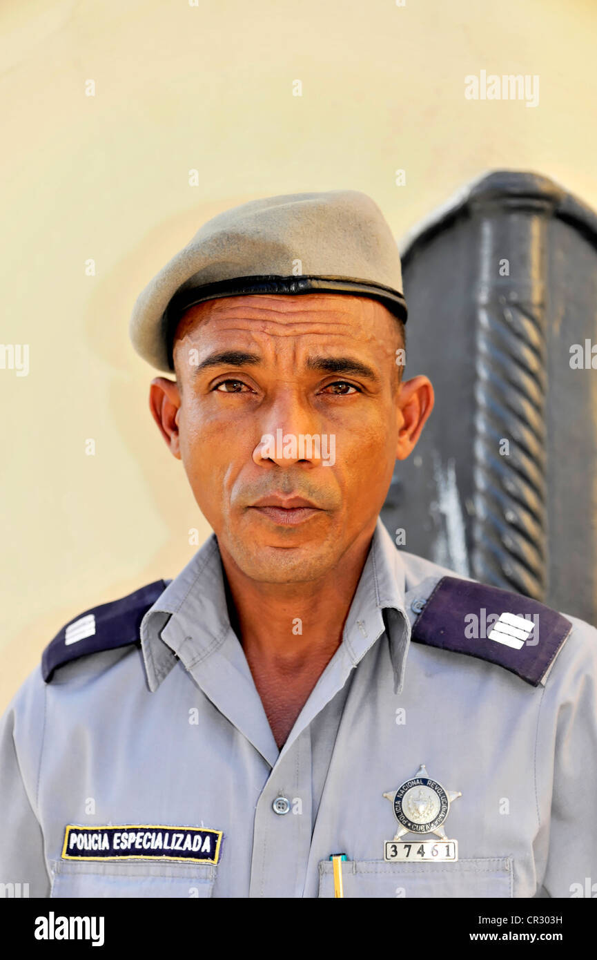 Policia Especializada, Cuban police officer, portrait, centre of Havana ...