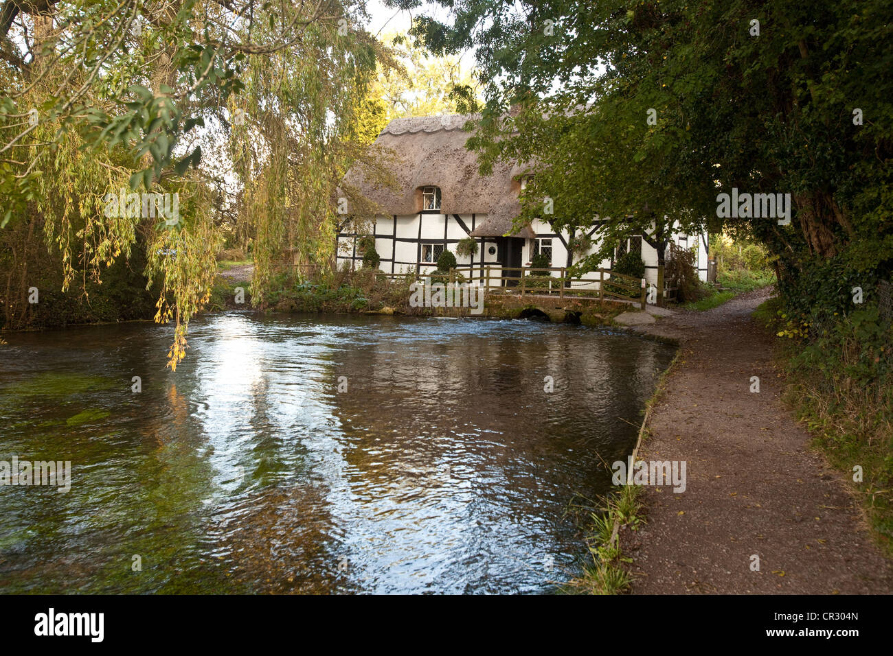 Old alresford water hi-res stock photography and images - Alamy