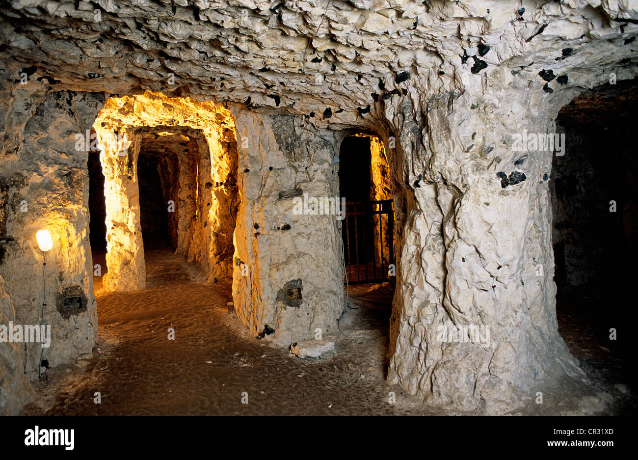 France, Somme, caves of Naours, labyrinth of troglodytic chapels Stock ...