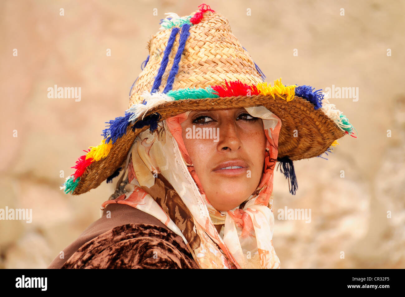Moroccan painter, portrait, in the historic centre of Essaouira ...