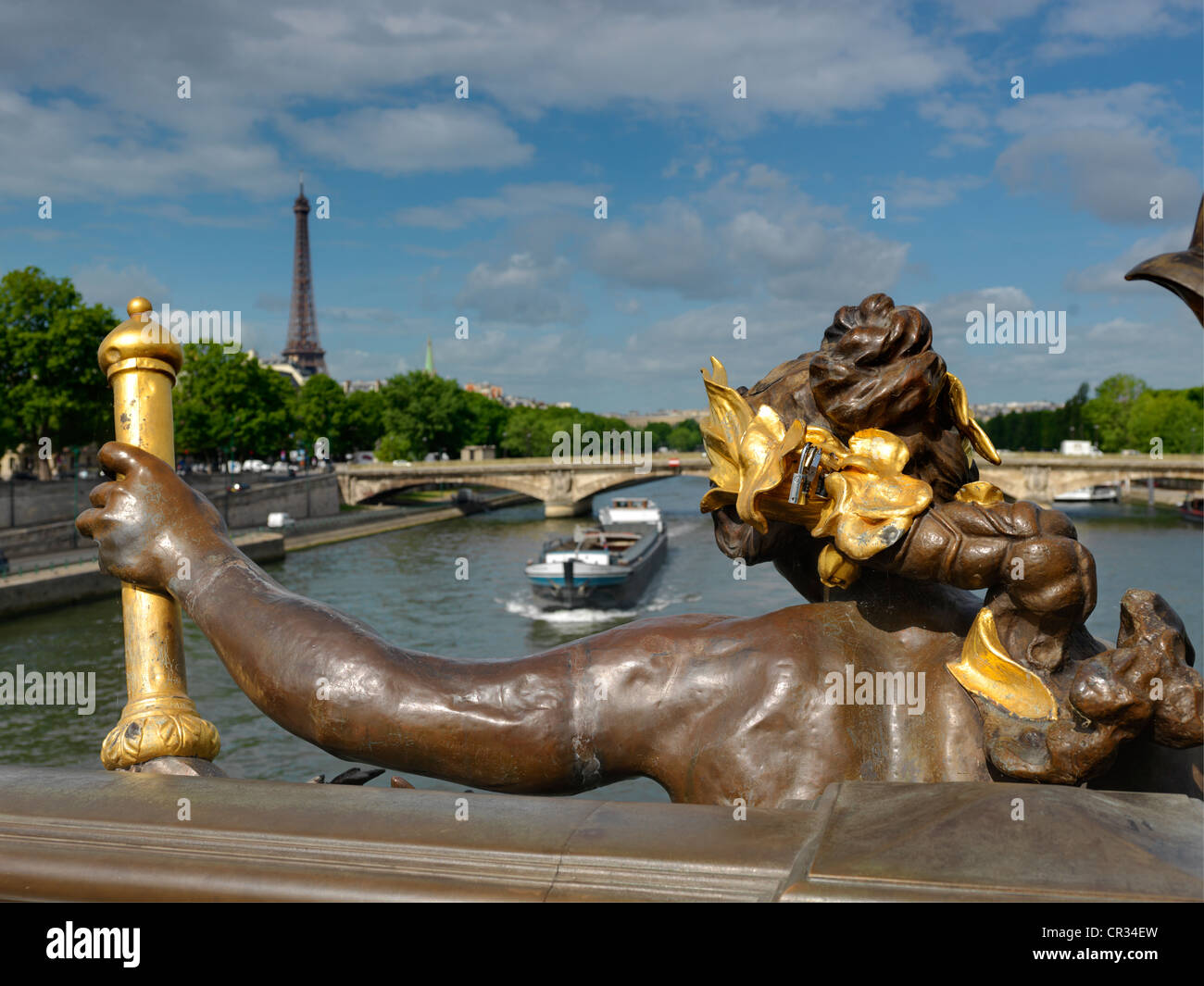 Paris bridge detail hi-res stock photography and images - Alamy