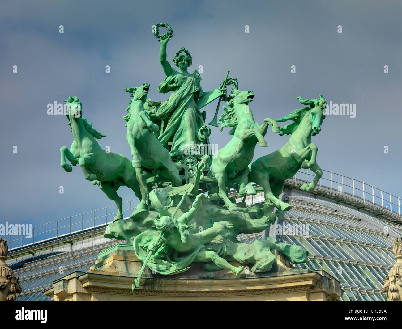 France Paris Statue On The Grand Palais Stock Photo - Alamy