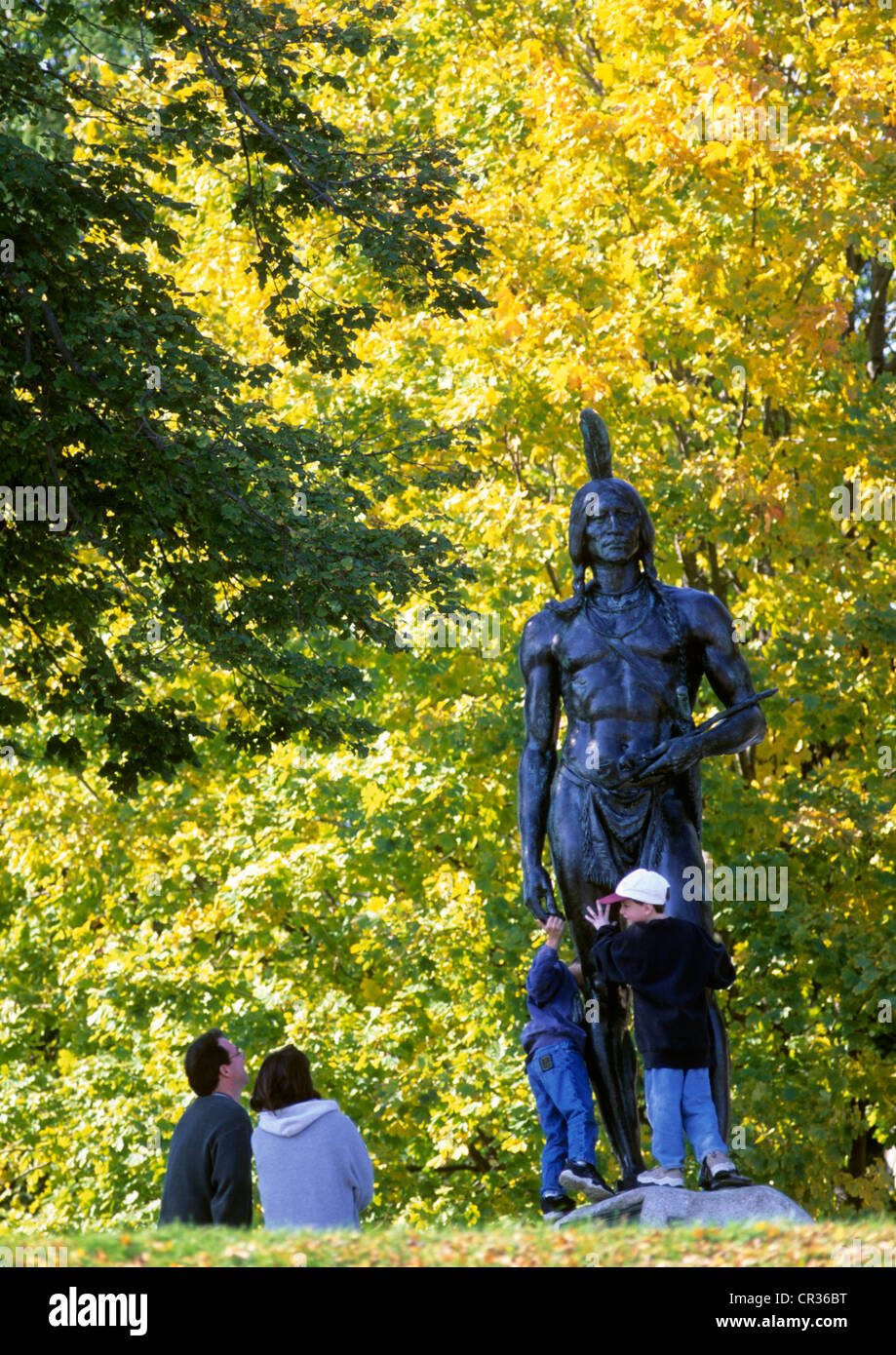 Massasoit statue hi-res stock photography and images - Alamy