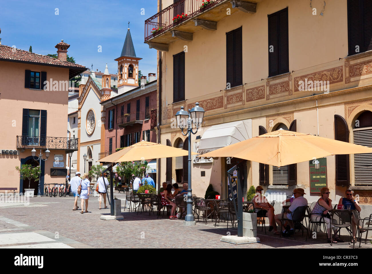 Terrace lake como hi-res stock photography and images - Alamy