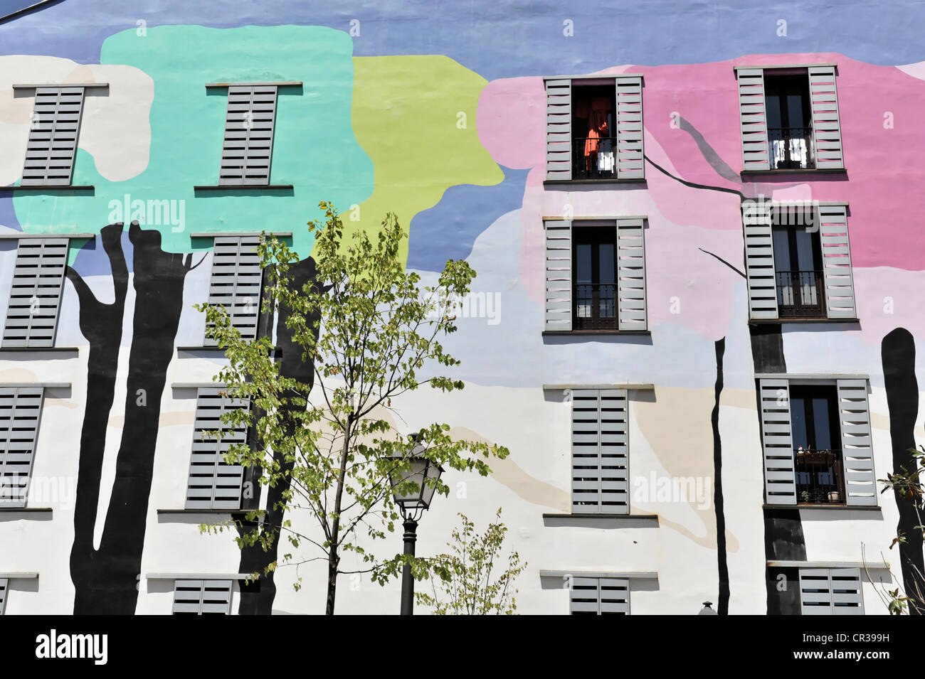 Old town painted buildings hi-res stock photography and images - Alamy
