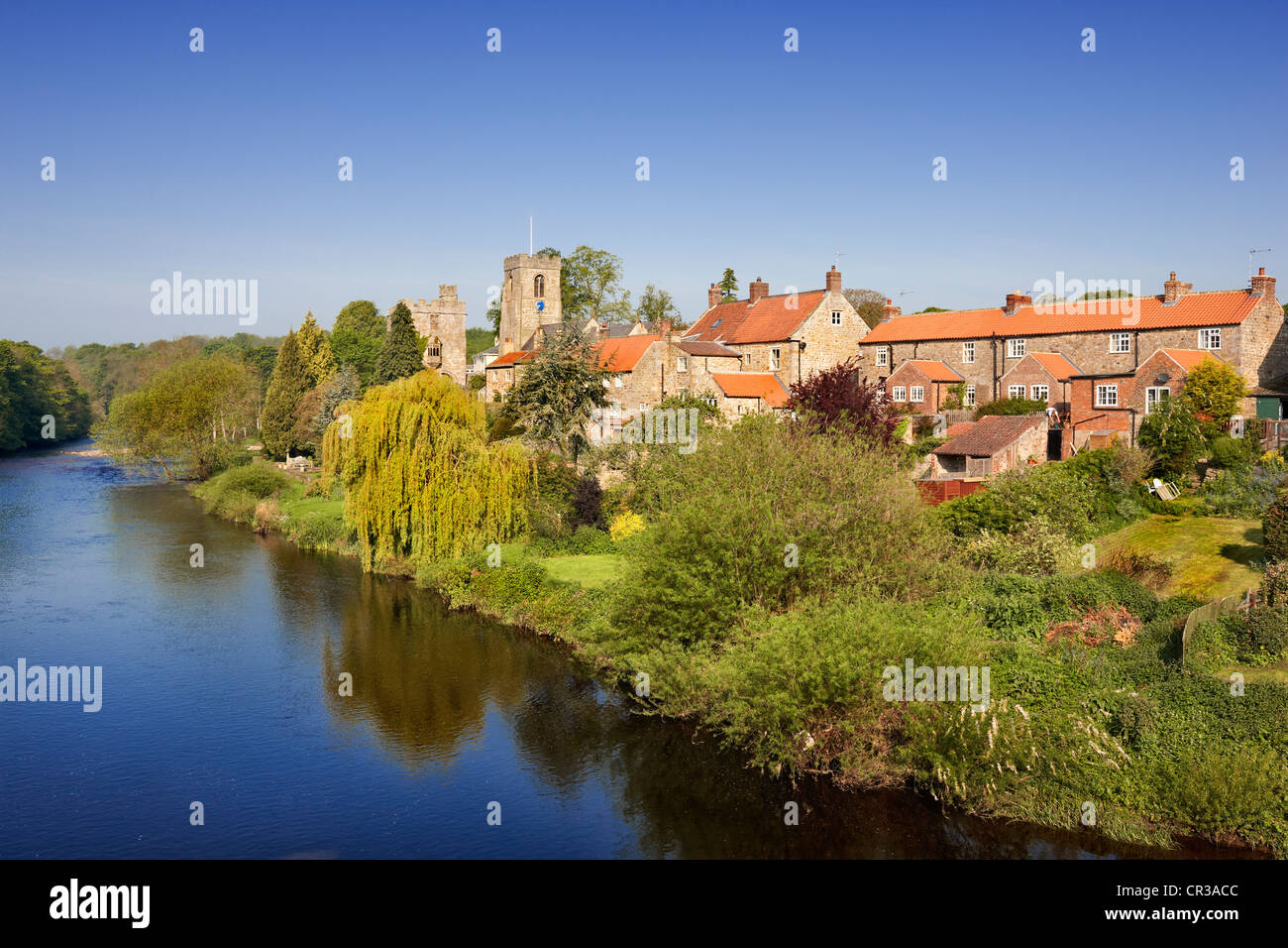 West Tanfield, a village on the River Ure in North Yorkshire Stock ...