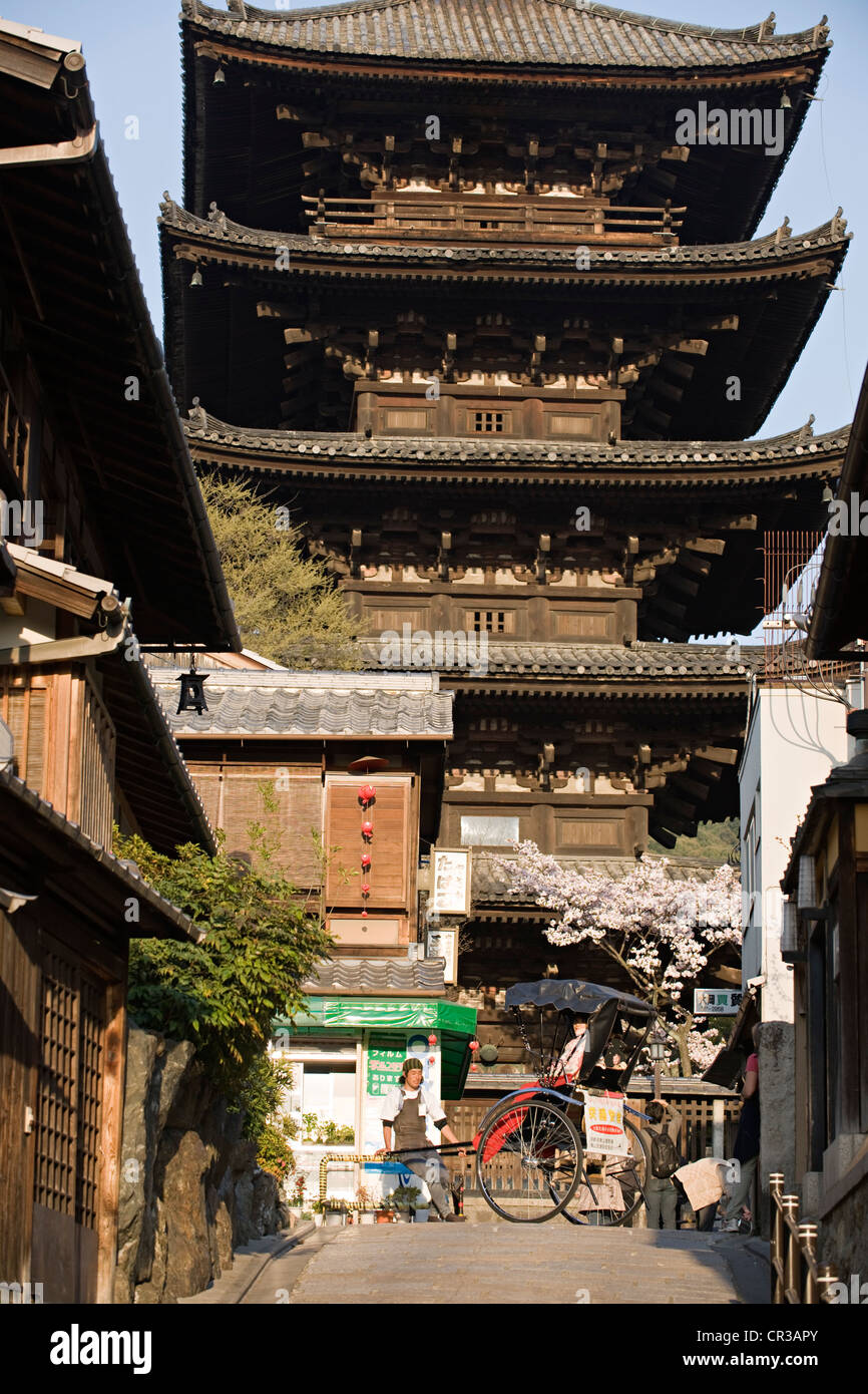 Japan, Honshu Island, Kinki Region, city of Kyoto, Gion District ...