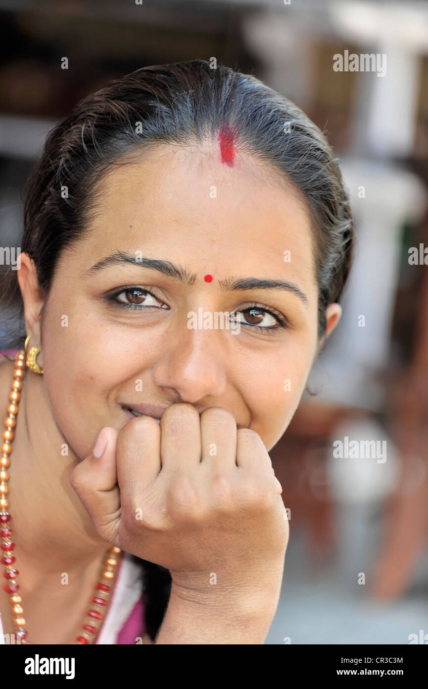 People portraits pokhara hi-res stock photography and images - Alamy