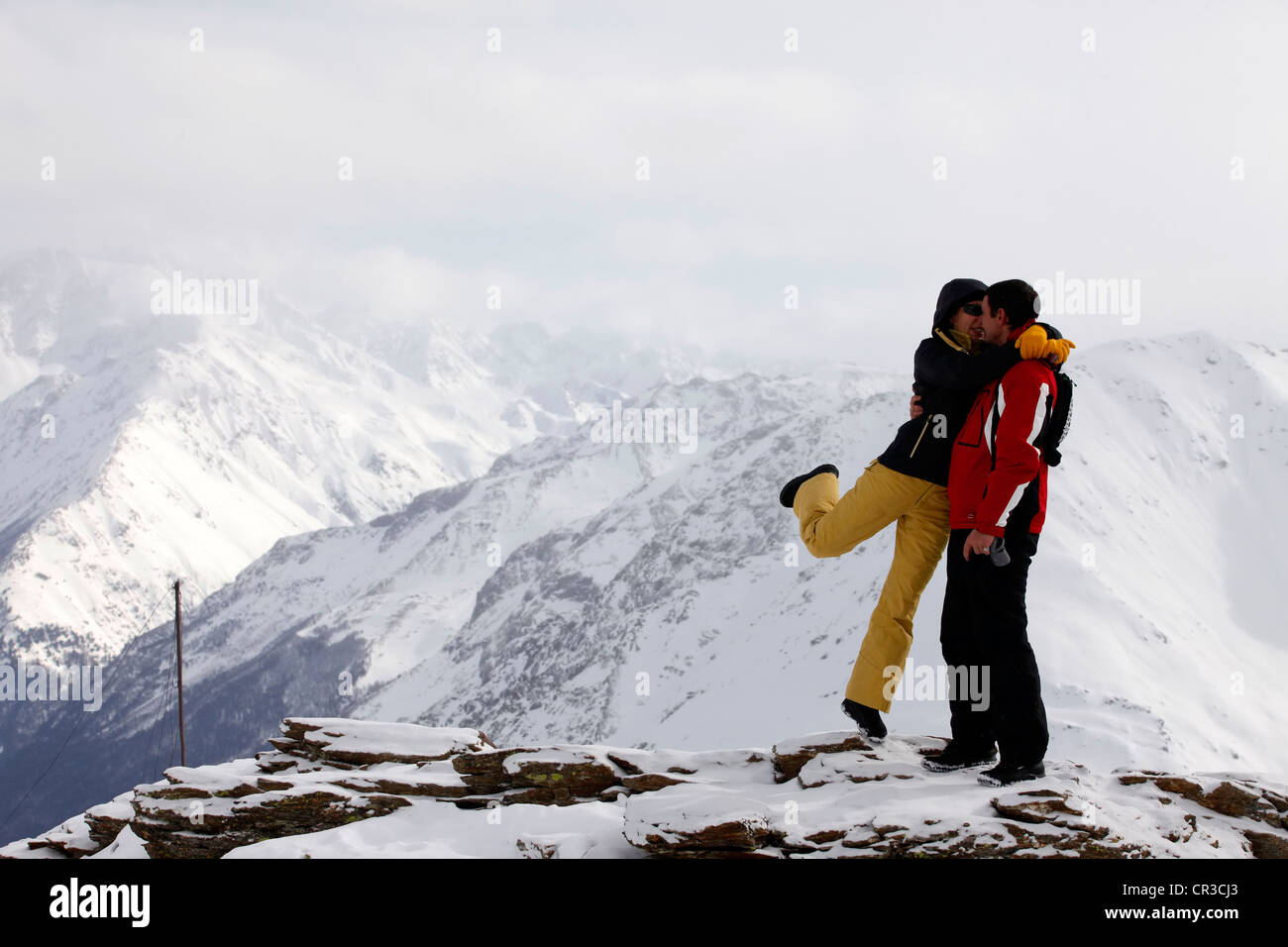 Skiers on top of the mountain. Cheget Mount. Russia. Caucasus Stock ...