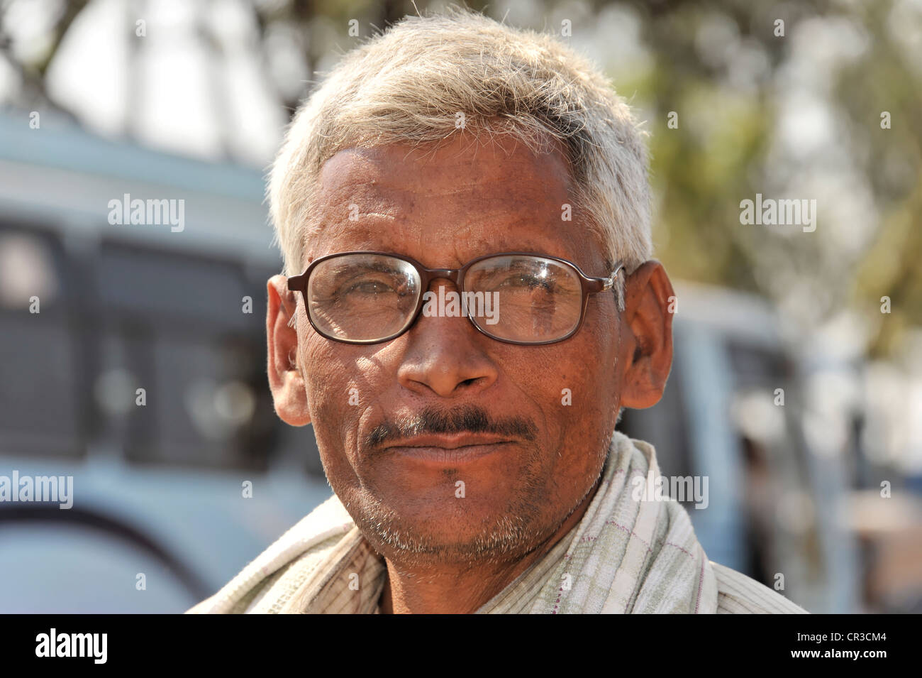 Indian old men portraits hi-res stock photography and images - Alamy