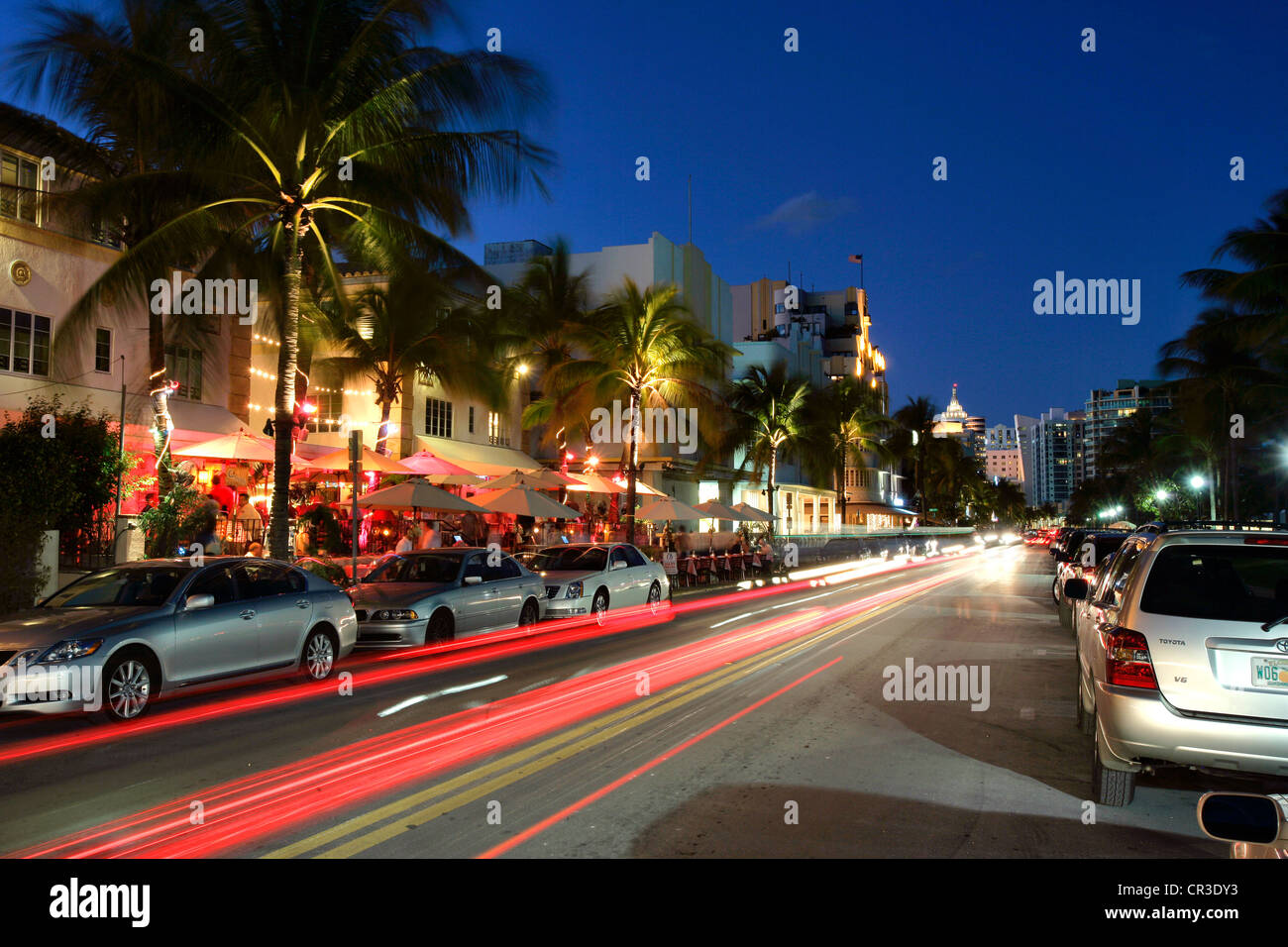 Miami beach ocean drive hi-res stock photography and images - Alamy
