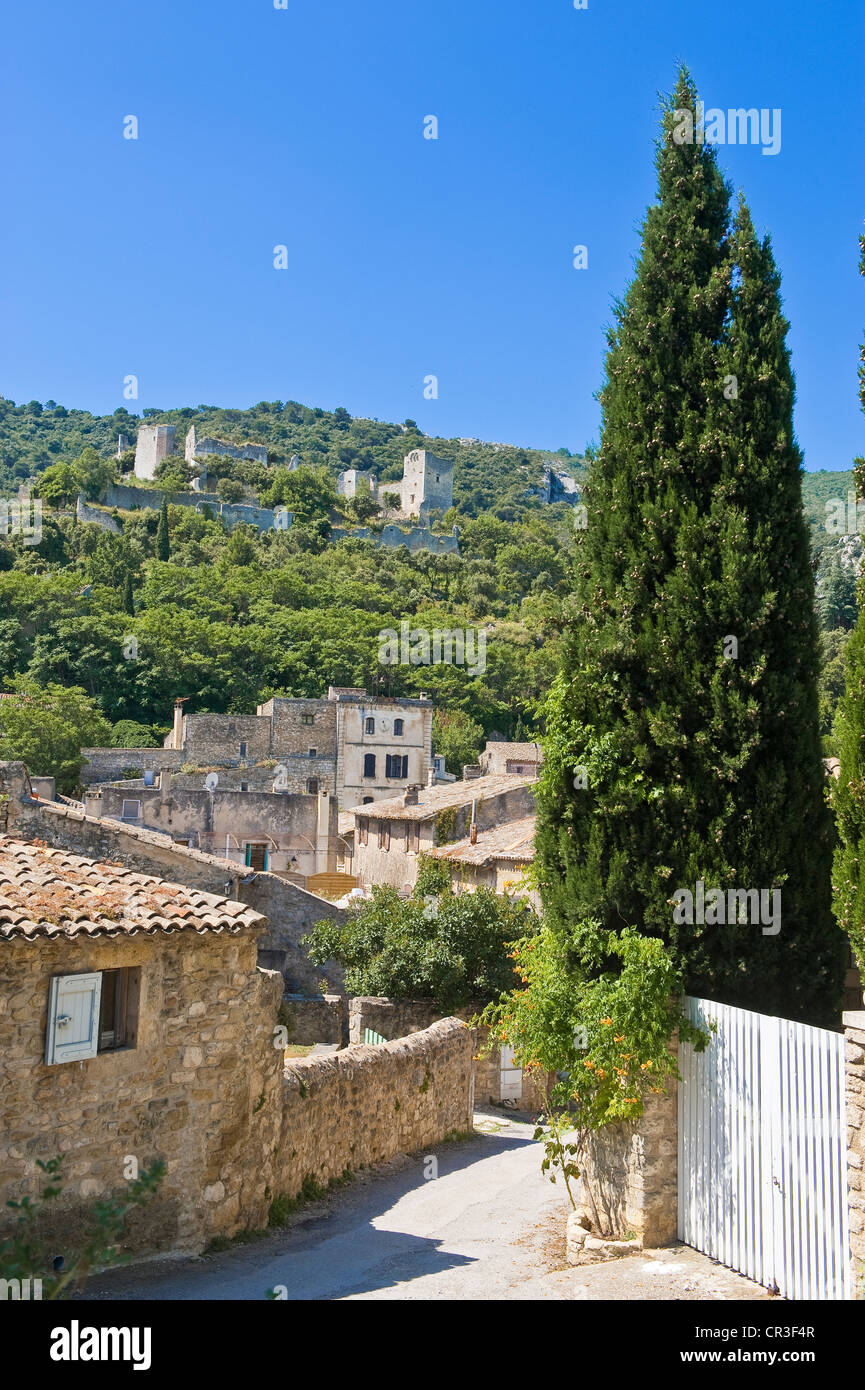 France, Vaucluse, Luberon, Oppede le Vieux, built in the summit of a ...
