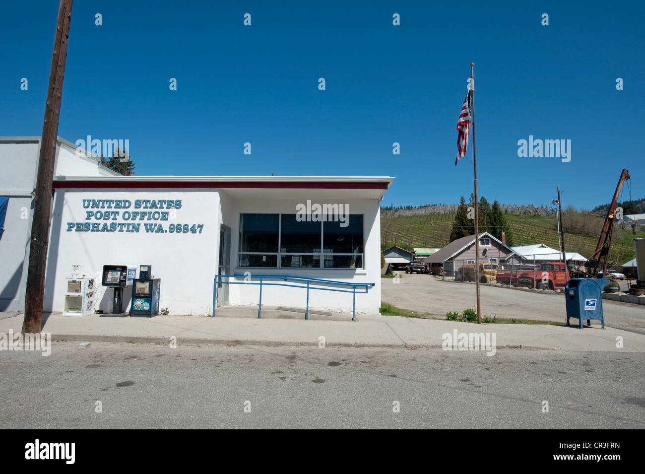 Small u s town building hi-res stock photography and images - Alamy