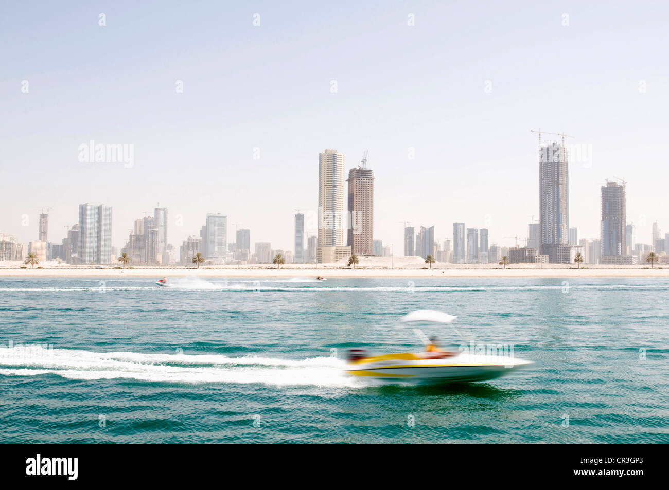 Boat building in dubai hi-res stock photography and images - Alamy