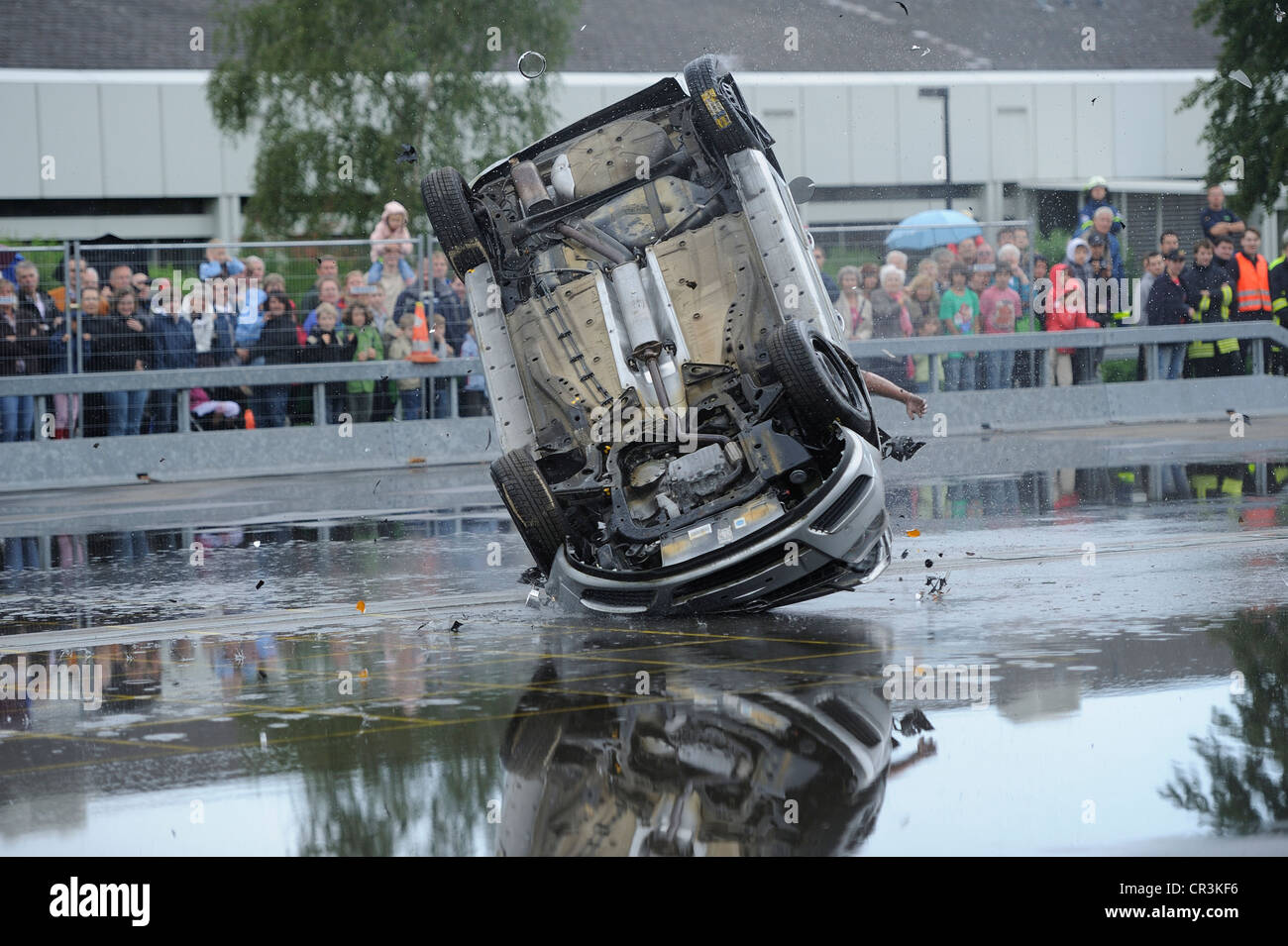 Car rollover test, 60 years of BASt, Bundesanstalt fuer Strassenwesen ...