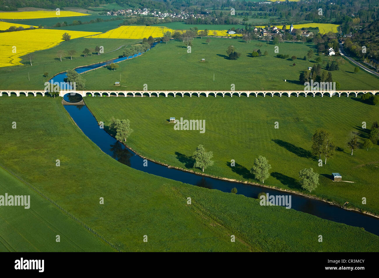 Avre bridge hi-res stock photography and images - Alamy