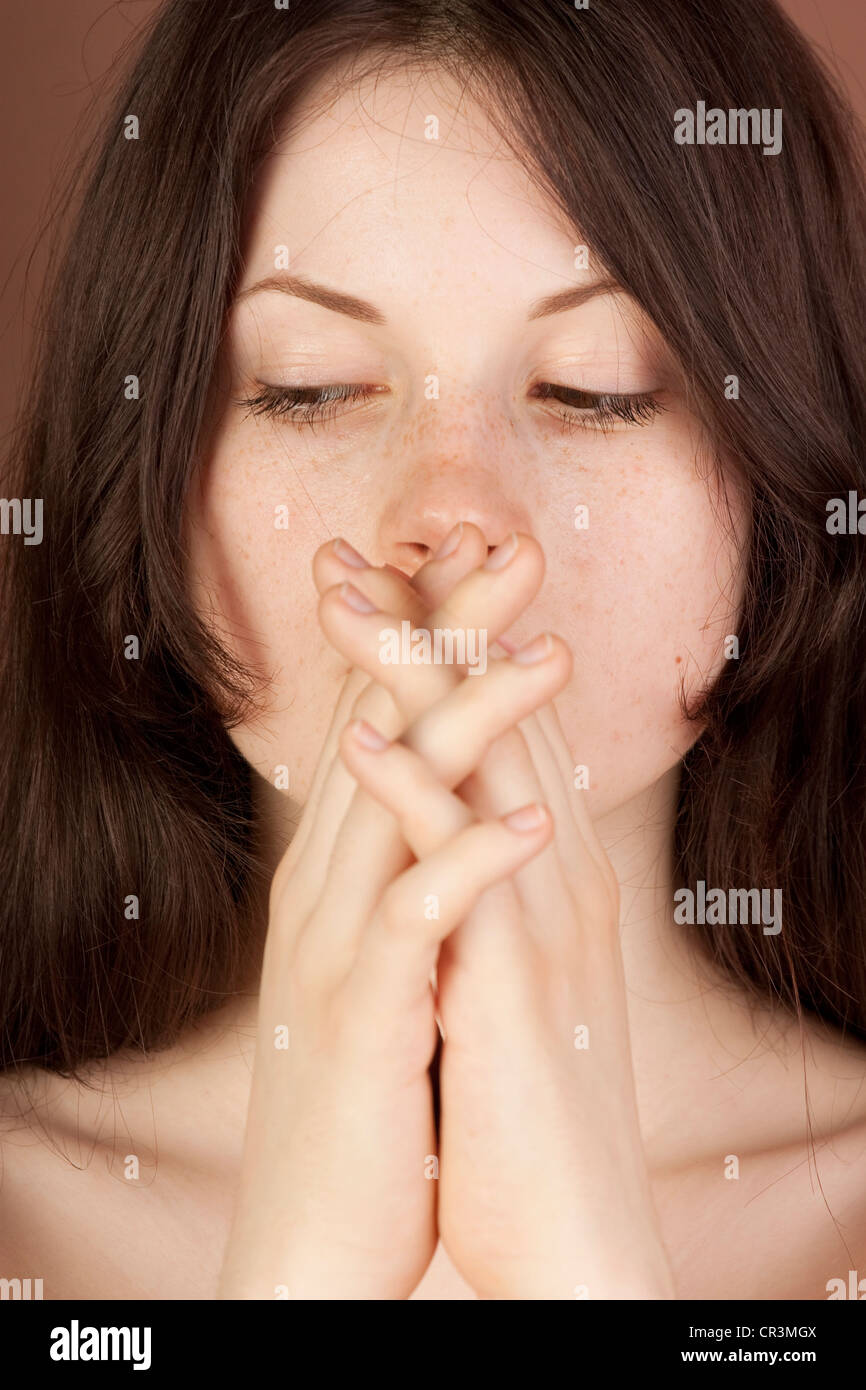 Averted faces hi-res stock photography and images - Alamy