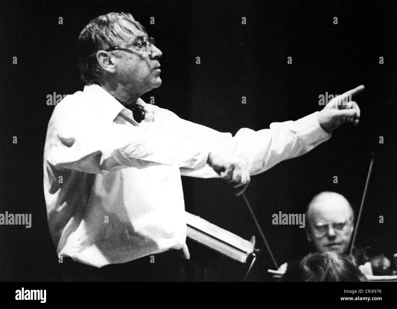 Conductor kirill kondrashin hi-res stock photography and images - Alamy