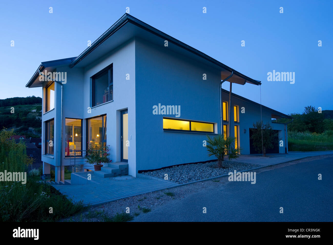 Detached condominiums hi-res stock photography and images - Alamy