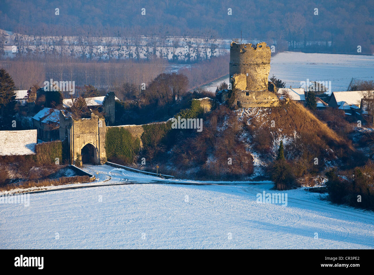 France, Eure, Epte Valley, Chateau sur Epte, 12th century fortress ...