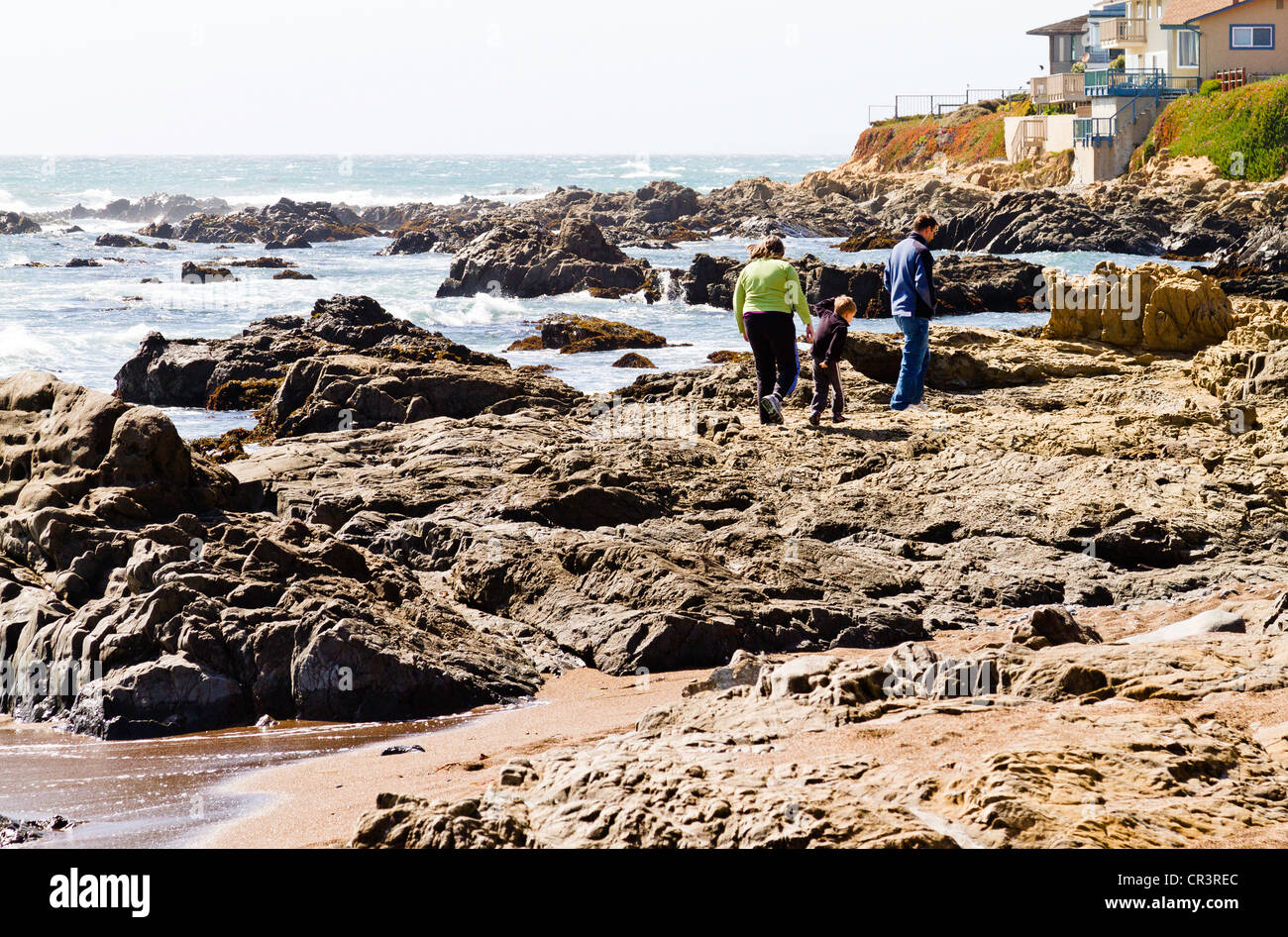 Walking rocks hi-res stock photography and images - Alamy