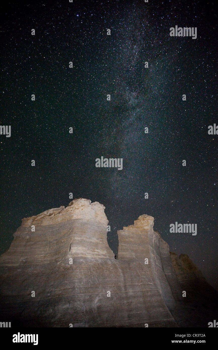 Rock formations at night with milky way, Monument Rocks, Chalk Pyramids ...