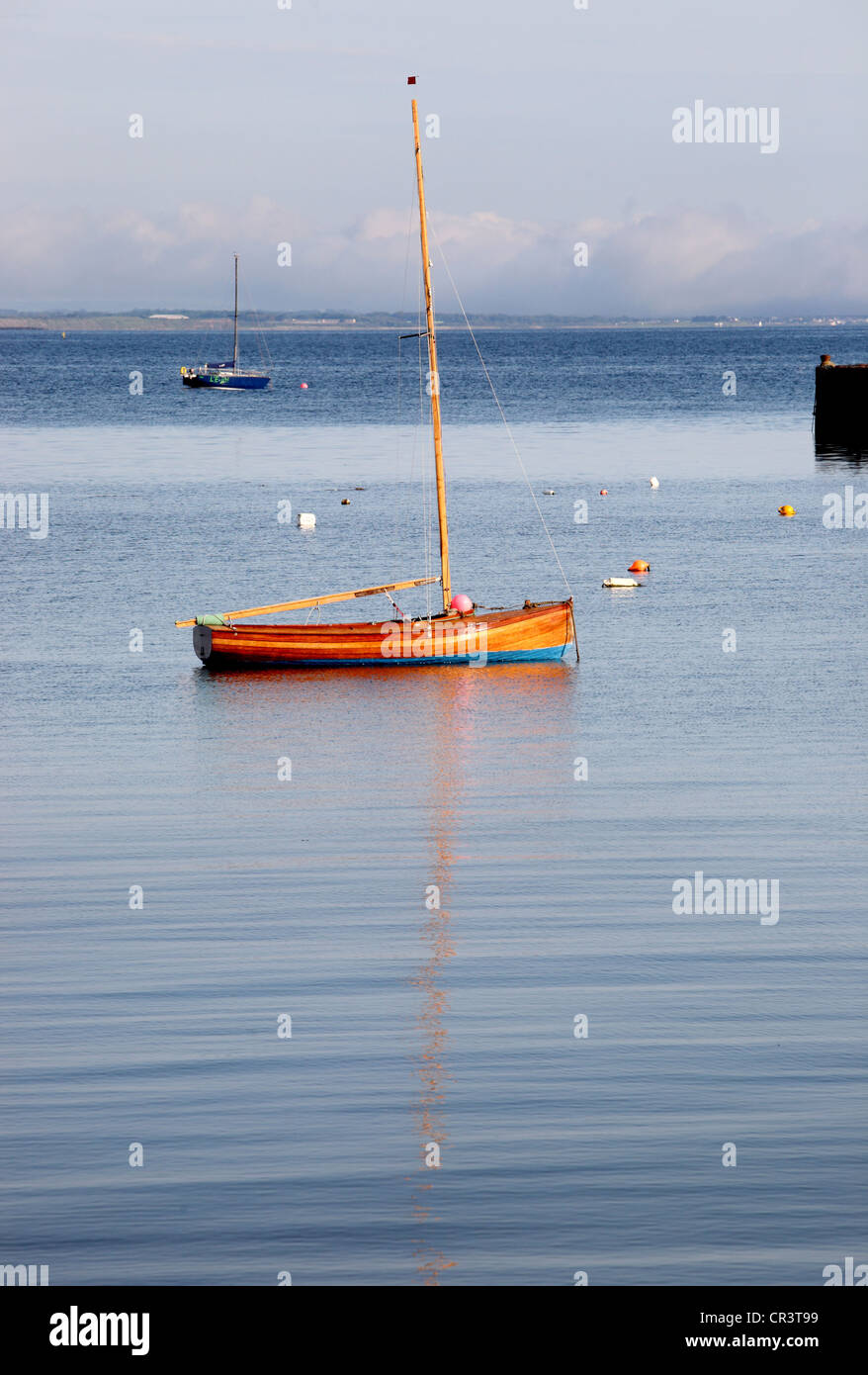 Wooden boat ireland hi-res stock photography and images - Alamy