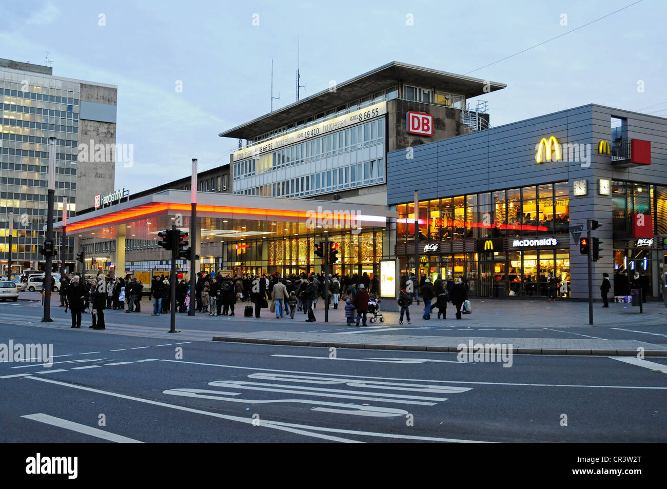Essen Main Train Station Germany High Resolution Stock Photography and ...