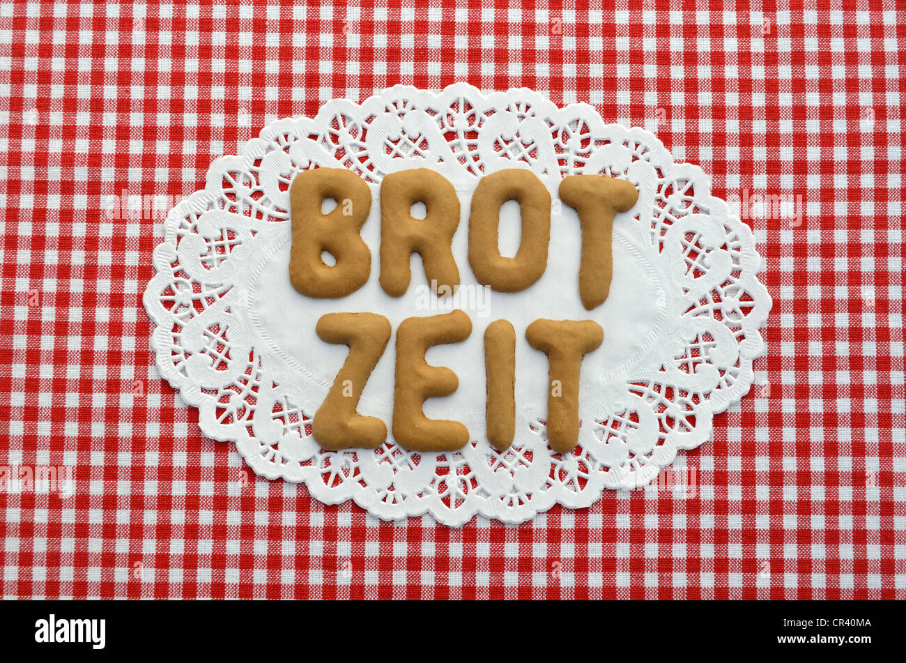 Snack written hi-res stock photography and images - Alamy