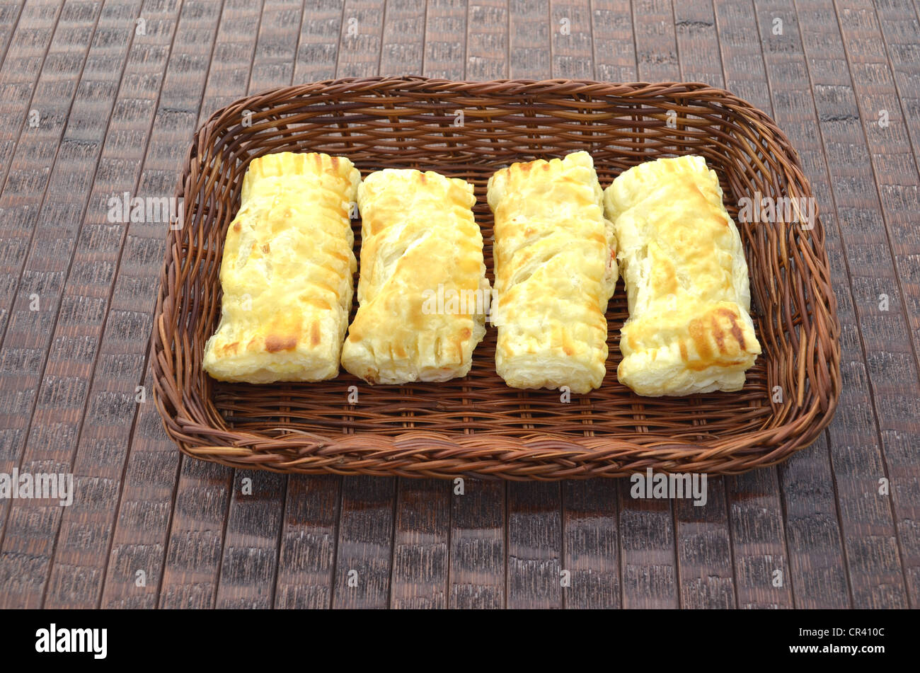 Filo pastry basket hi-res stock photography and images - Alamy