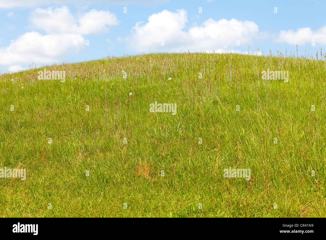 Mound slope hi-res stock photography and images - Alamy