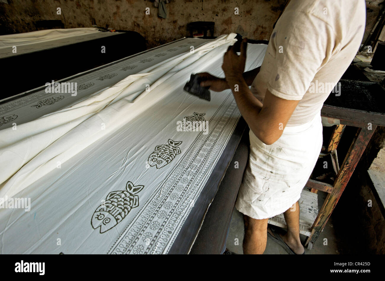 India, Rajasthan State, Jaipur, Sanganer, traditional printing workshop ...