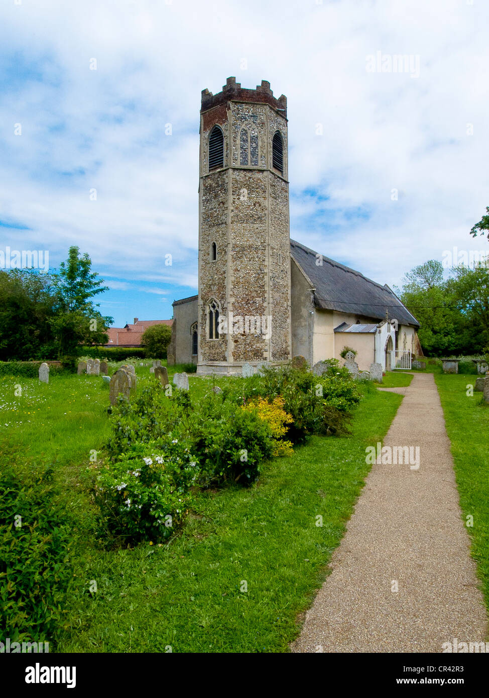Thatched Norfolk church Stock Photo - Alamy