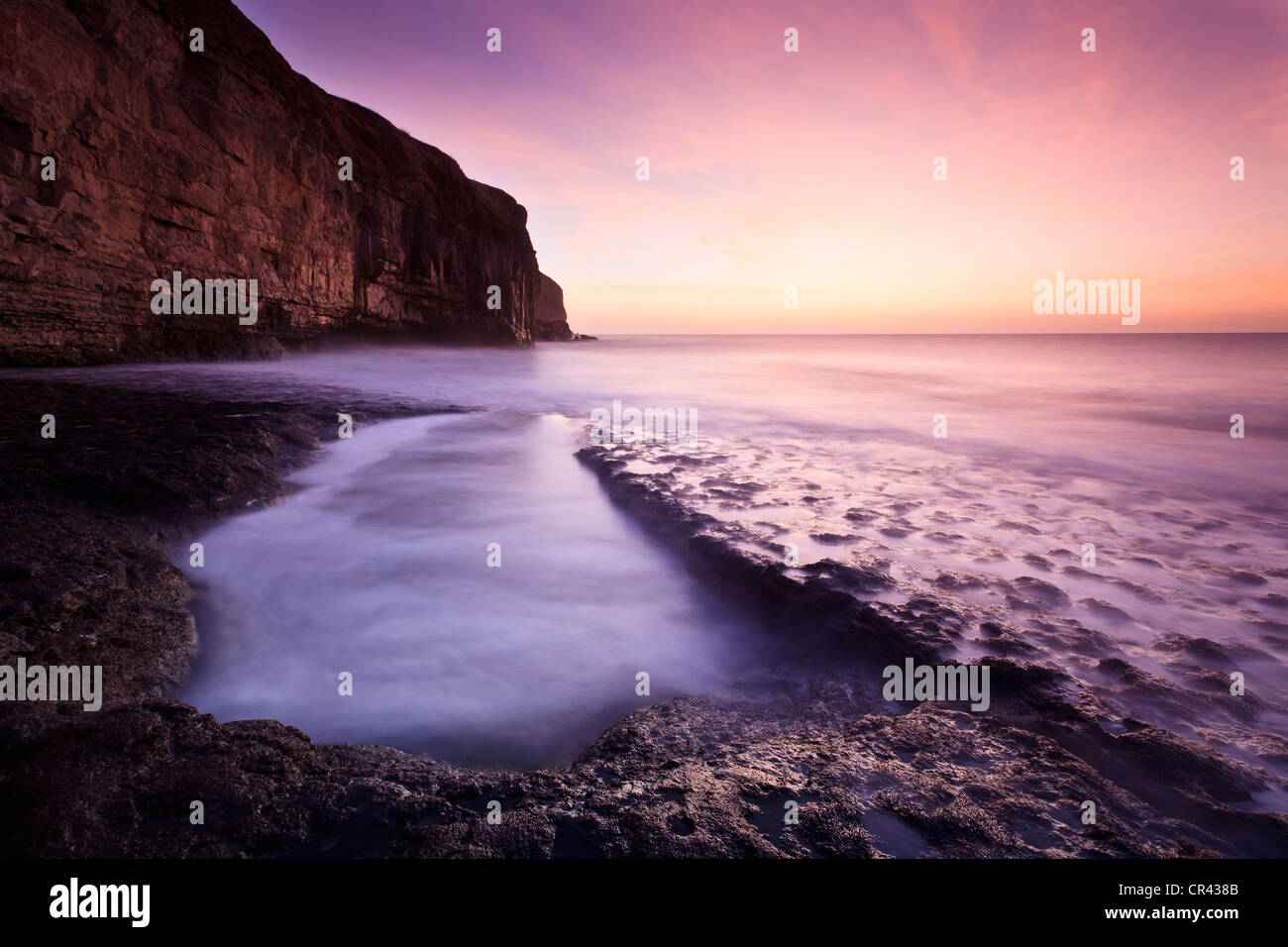 Dancing ledge pool hi-res stock photography and images - Alamy